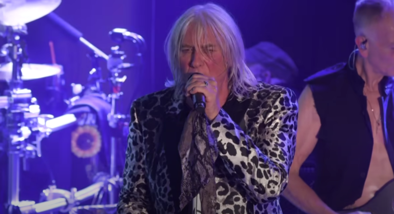 Motley Crue's 'Wild Side' Music Video | The '80s Ruled